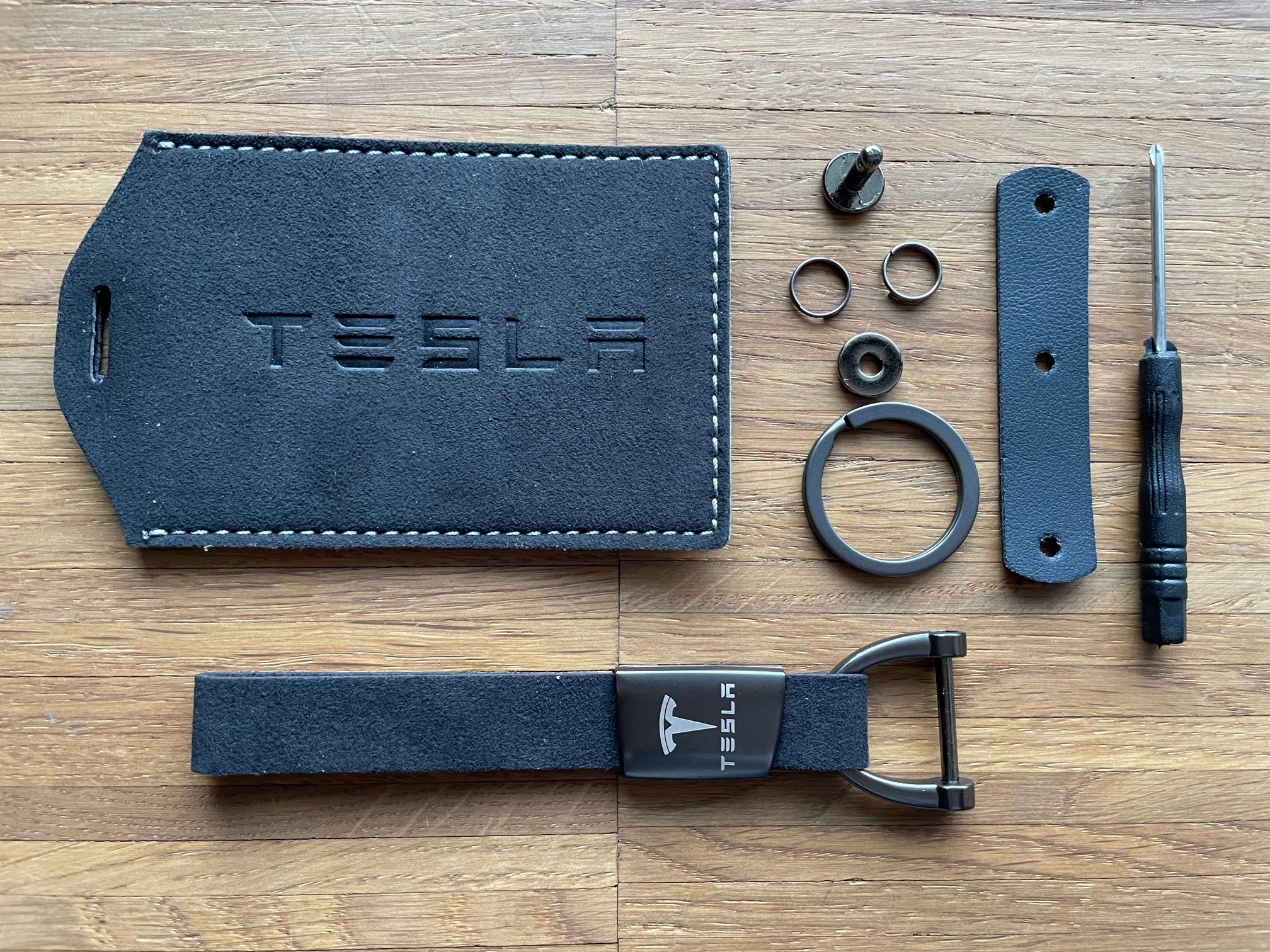 Key-Card Cover with Logo for Tesla Key Cards – E-Mobility Shop